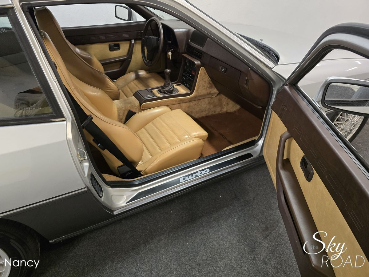 Porsche 924 Turbo Phase 2 - The Sky Road